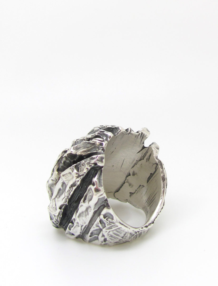 Textured Ridges Ring – lauren passenti jewelry